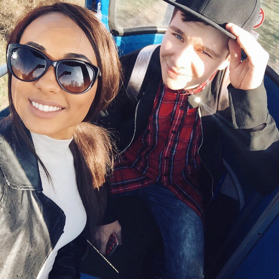 Мари Сенн: ютуб канал, сколько лет, фото, биография, парень, инстаграм